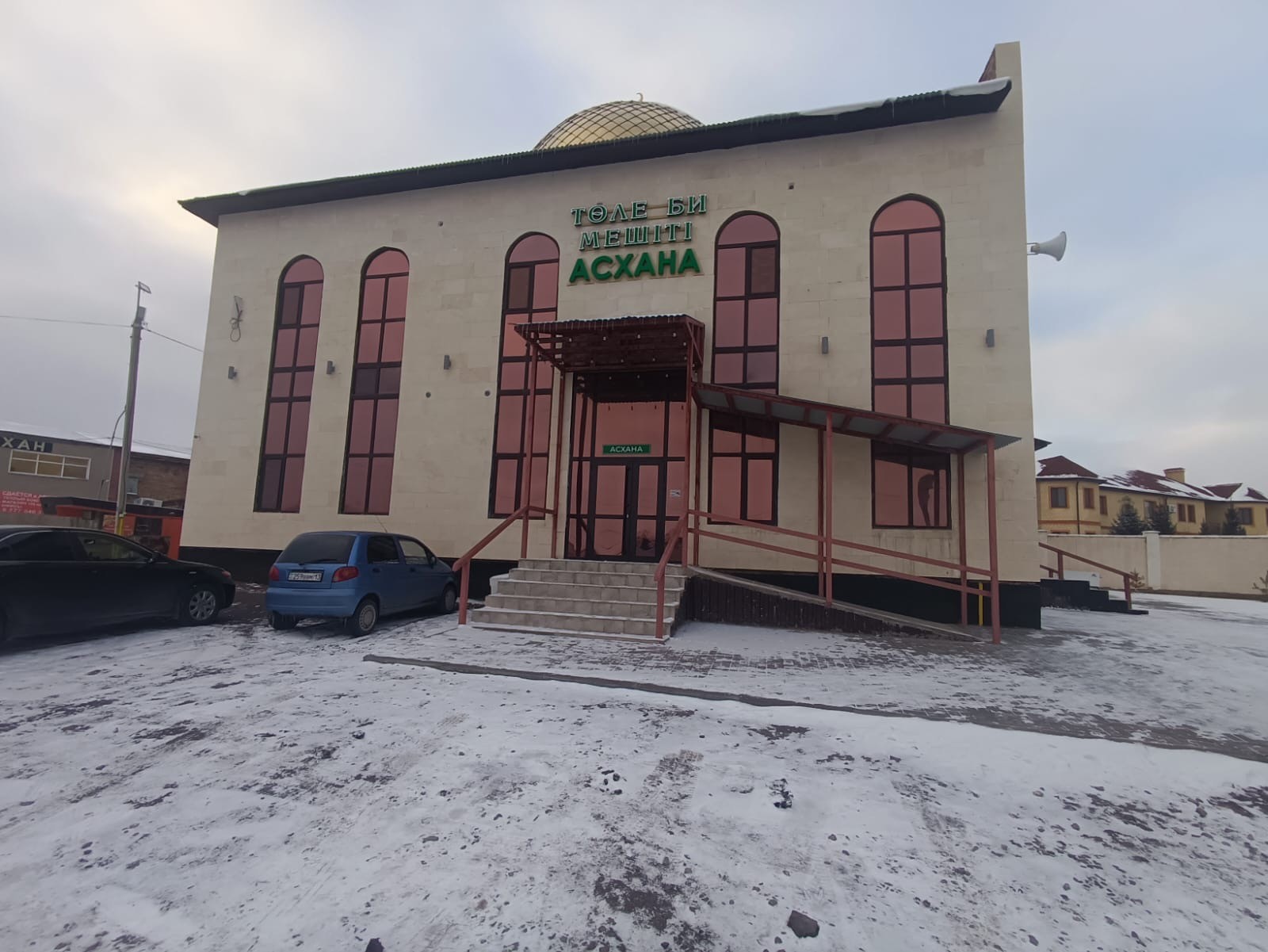 «Төле би» мешіті жамағаты сенбілікке үлес қосты — IHSAN.KZ